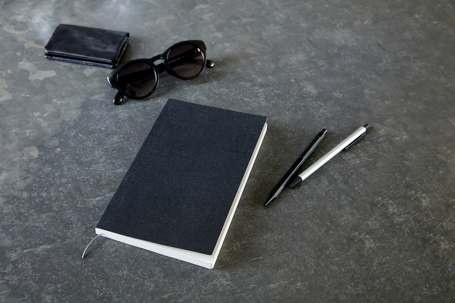 Notebook Black (Grid) – ITO BINDERY